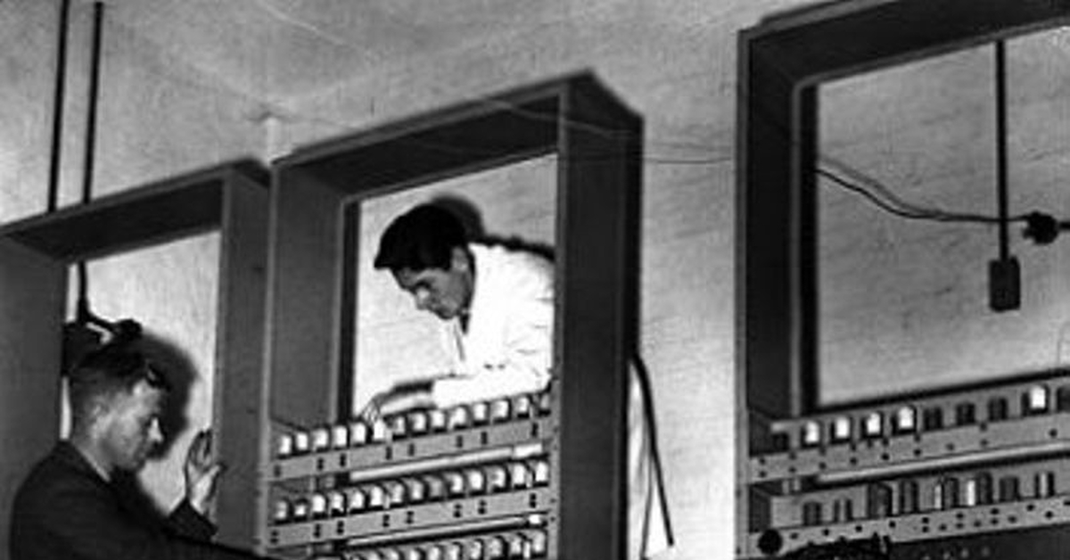 1949: компьютер EDSAC использует запоминающее устройство с линией задержки - 07.09.24 22:34 | Пикабу
