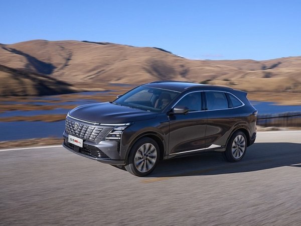 Опубликовано официальное изображение Changan CS75 PLUS Ultra, запуск которого ожидается в конце ...