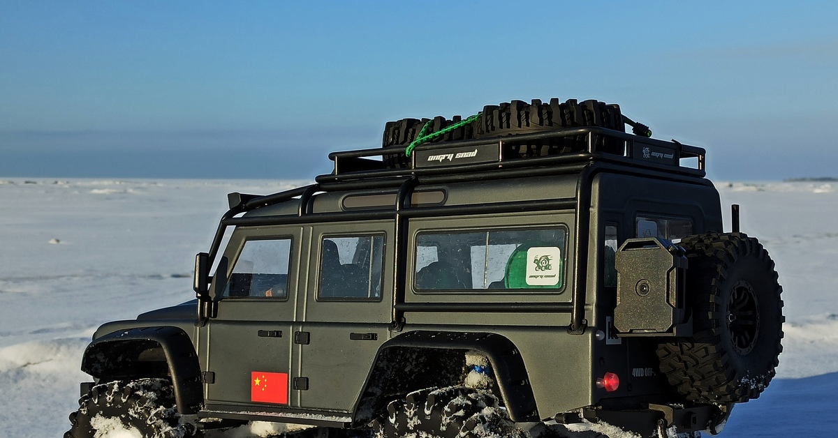 Chinese Winter Radio Controller Defender | Пикабу