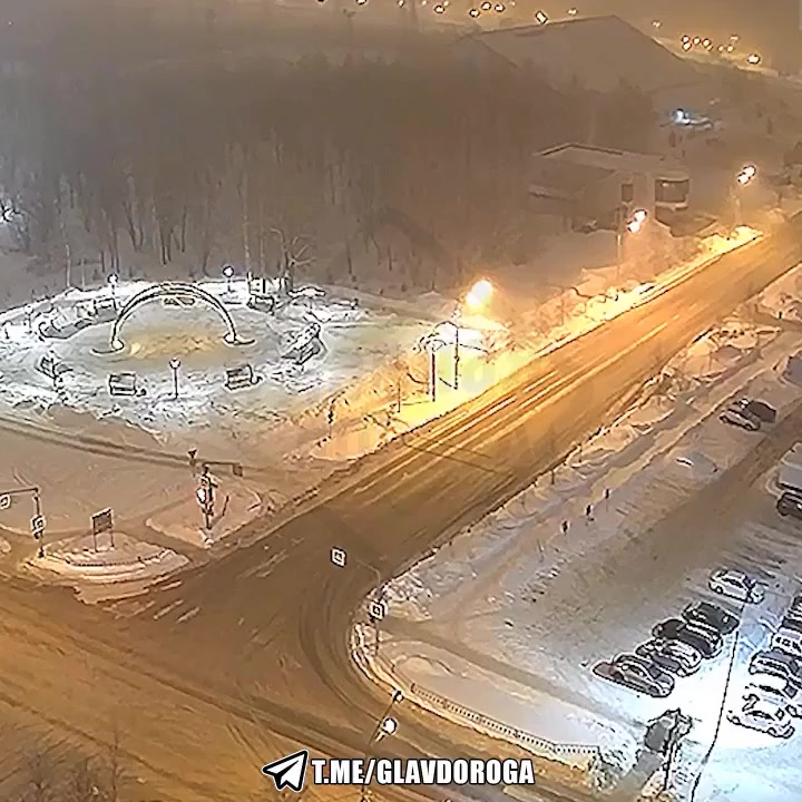 В Нижневартовске автомобилист устроил ДТП с самосвалом - 06.02.25 20:15 ...